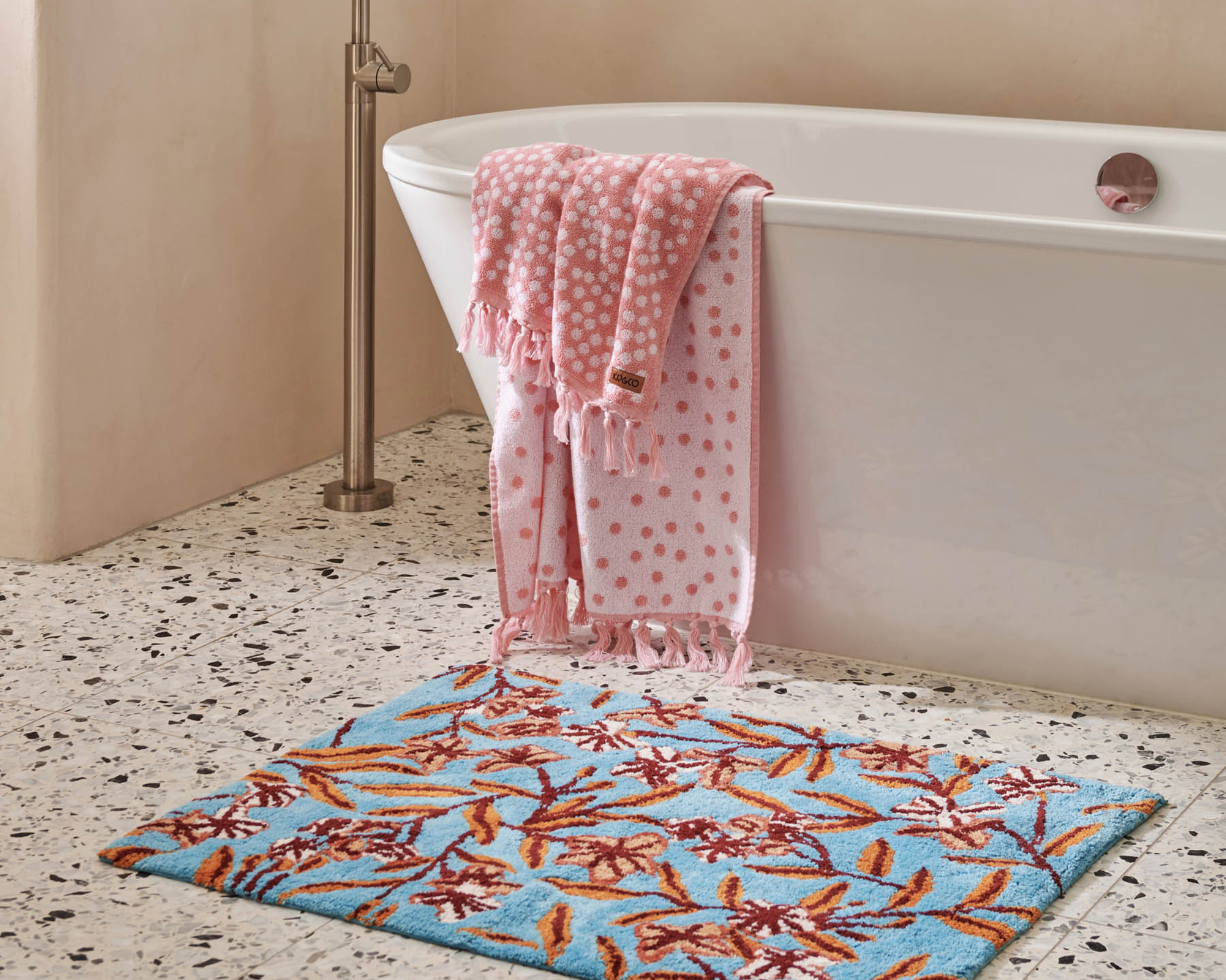3 Reasons You Need a Colourful Bath Mat – Kip&Co