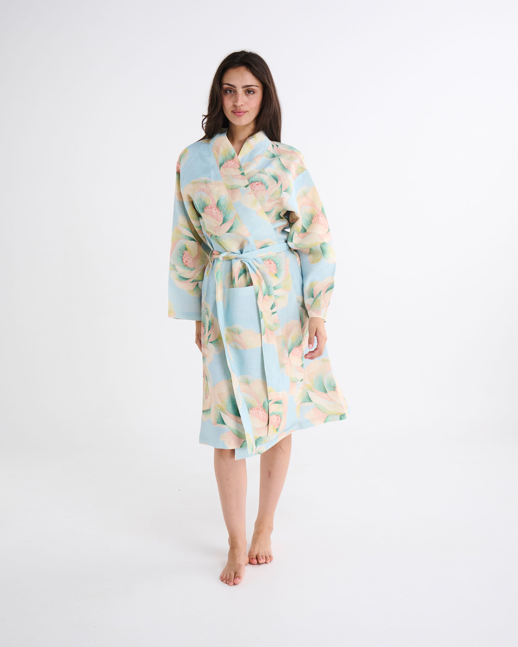 Big Beauty Floral Blue Linen Robe – Kip&Co