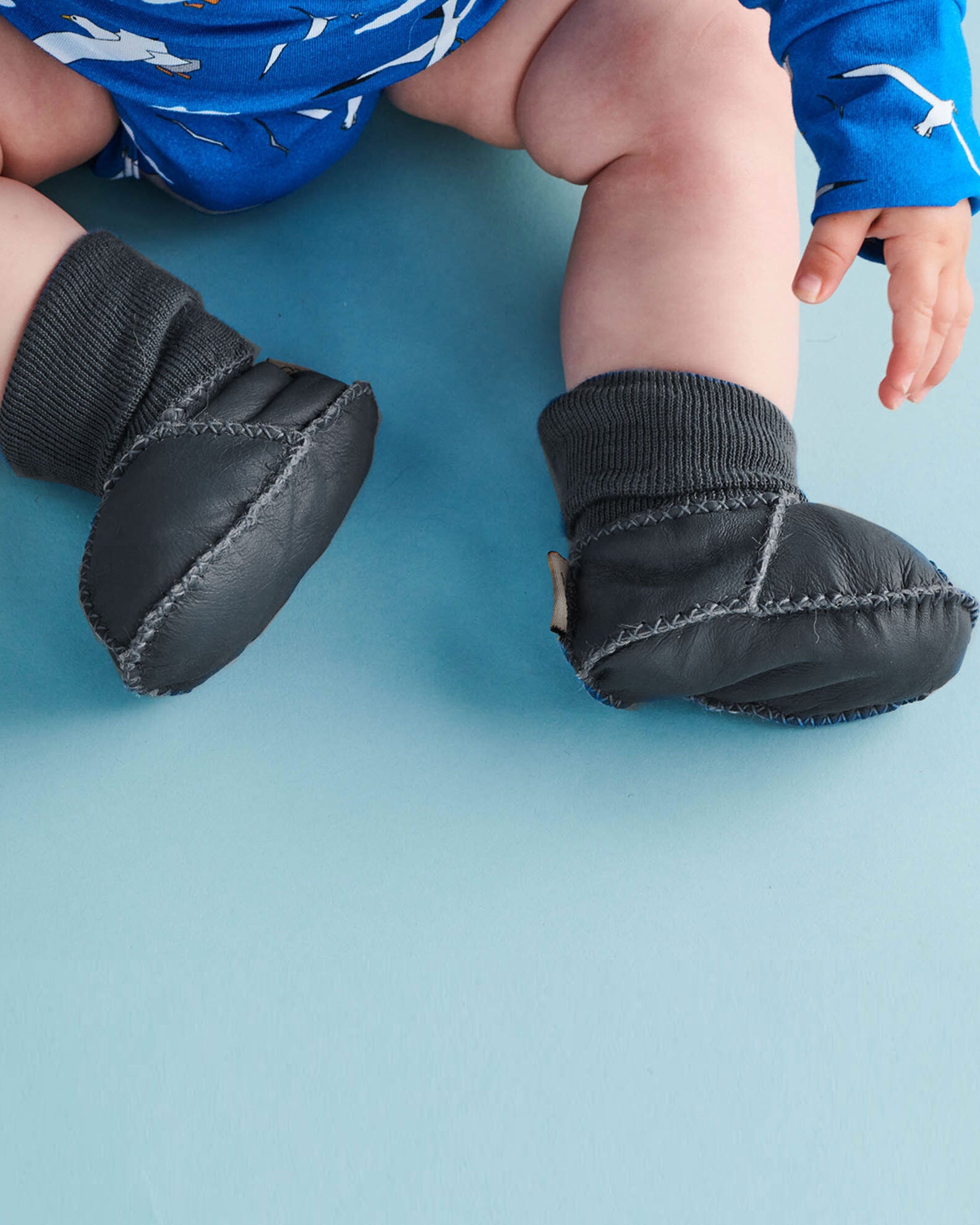 Dark Grey Baby Booties – Kip&Co